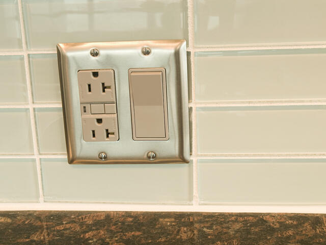 Why homeowners should hire an electrician for outlet and switch ...