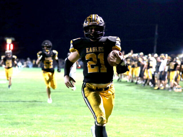 Colonel Crawford overcomes slow start to top Bucyrus 48-0 - Crawford ...