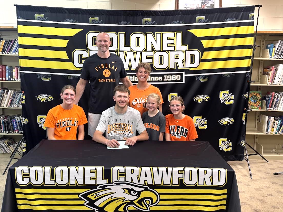 Holt commits to Findlay to play hoops - Crawford County Now